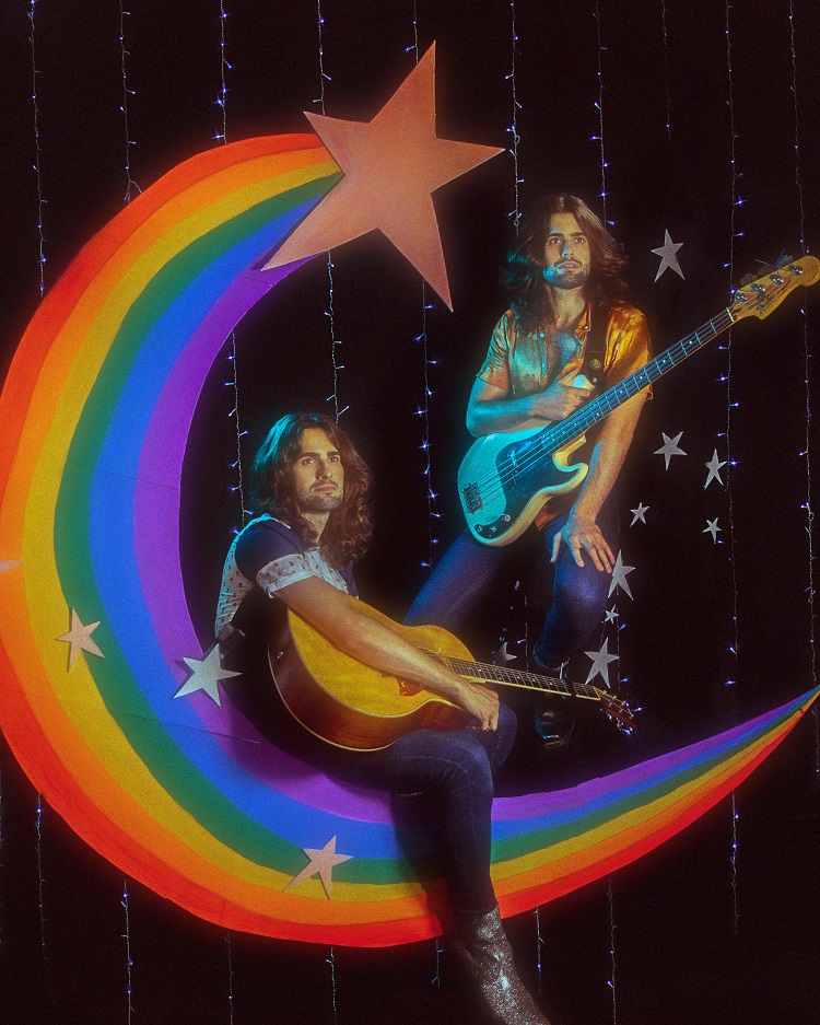 THE MOON CITY MASTERS Bring Back ’70s Feel-Good Rock with ‘The Famous ...