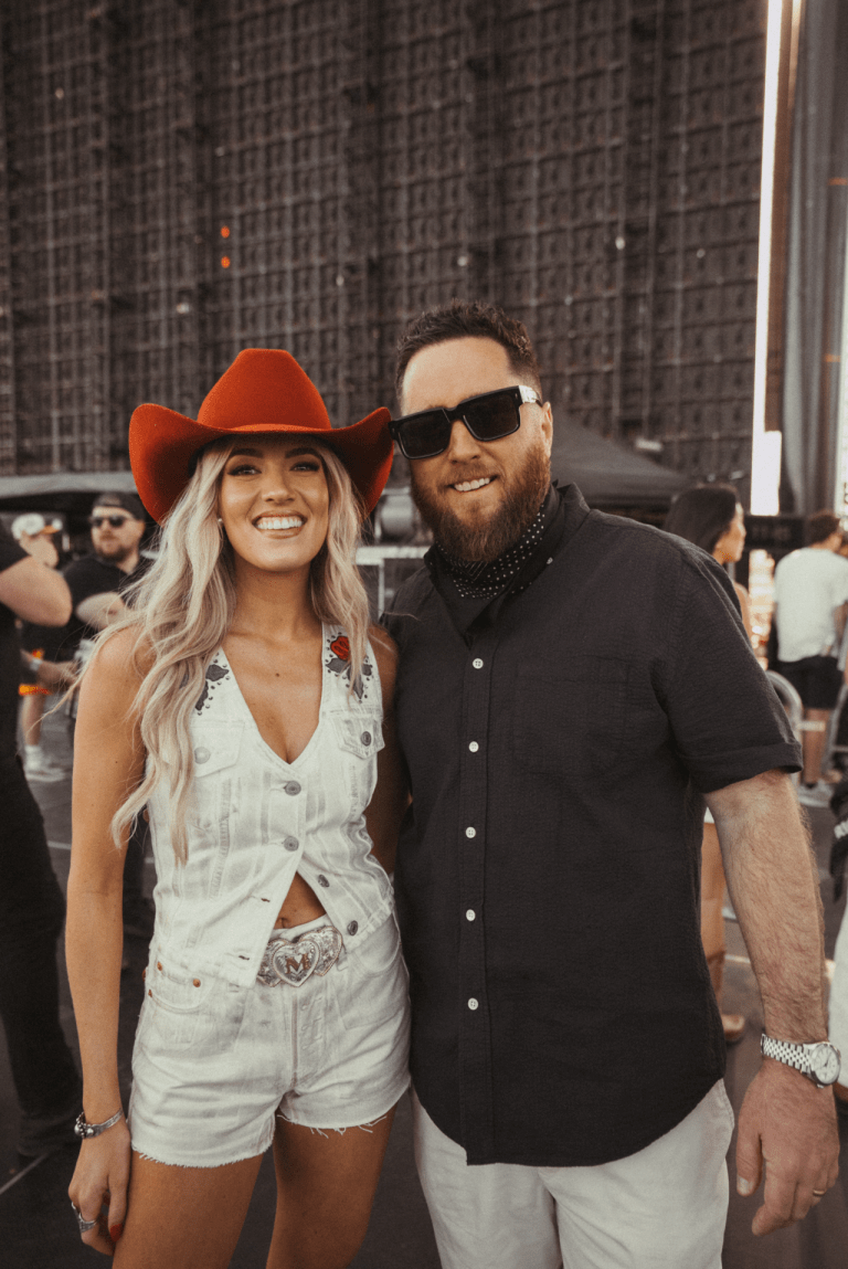 RISING COUNTRY SINGER & SONGWRITER MACKENZIE CARPENTER SIGNS WITH RICH ...