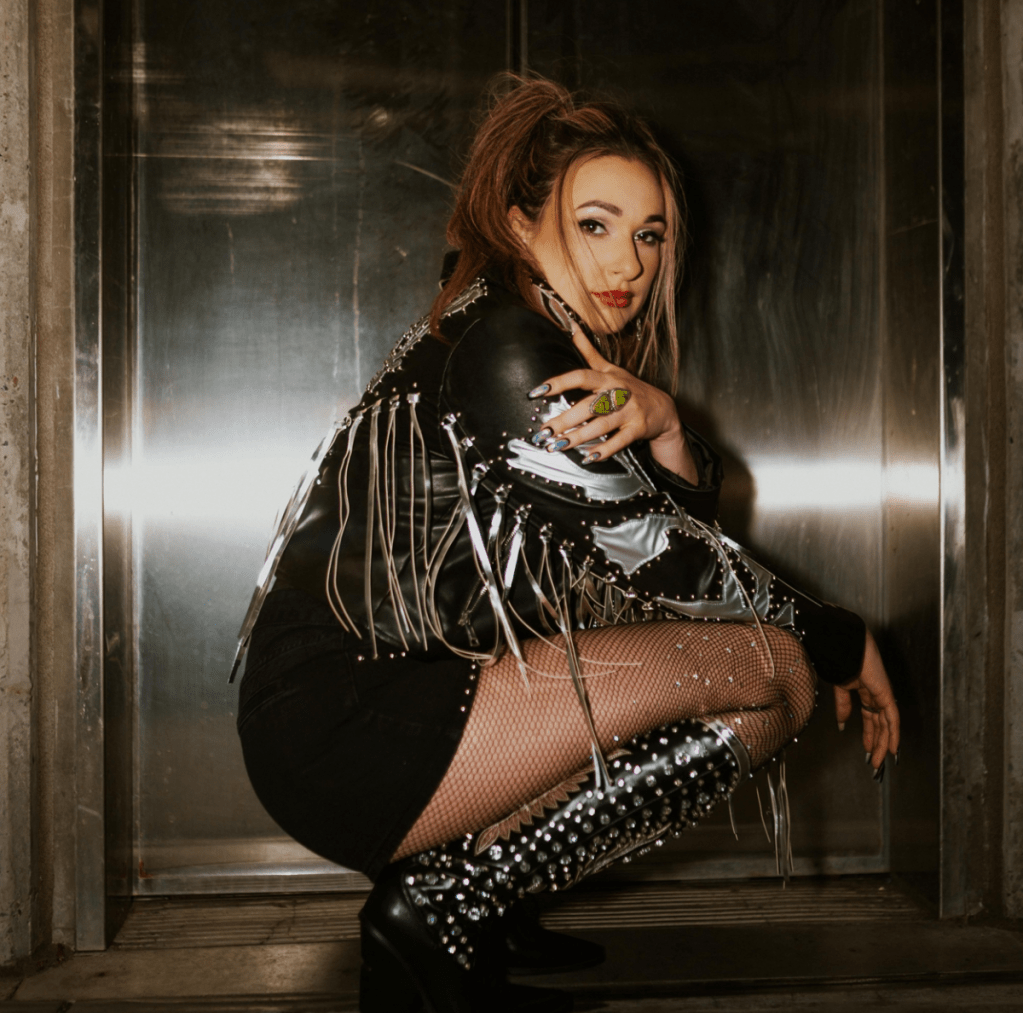 Country Singer Jacquie Roar Goes Viral with Electrifying Cover of Tool ...